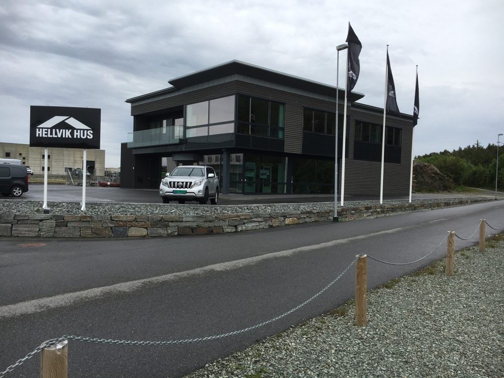 Hellvik Hus Karmøy | Bygg med glede i over 70 år!