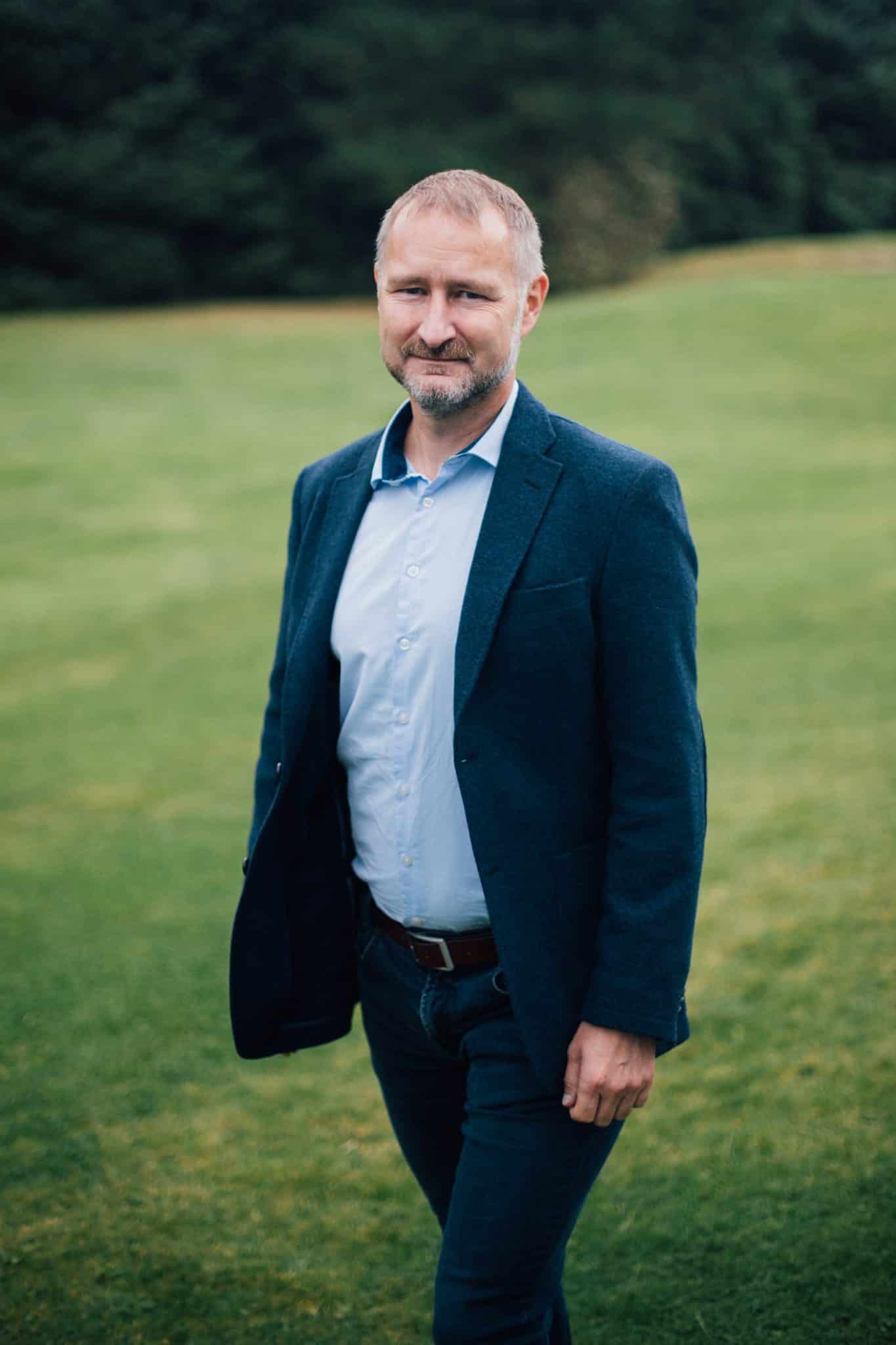 Organisasjonsendringer i Hellvik Gruppen AS. -Hellvik Hus