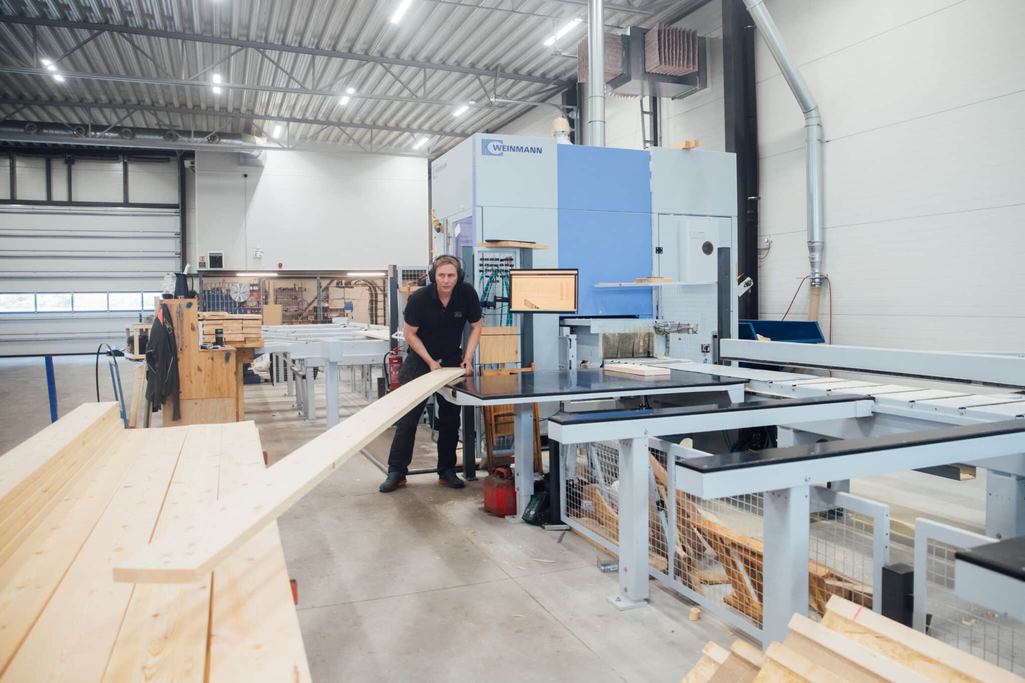 Om oss | Hellvik Hus